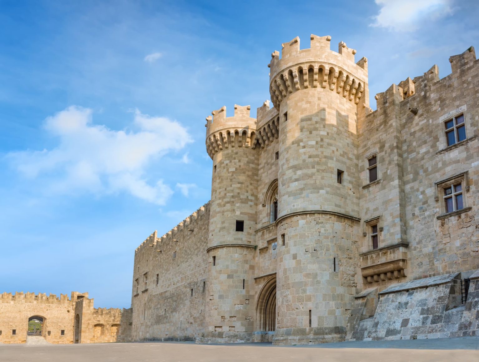 Cité Médiévale de Rhodes : billets, photos et infos • Monuments.fr